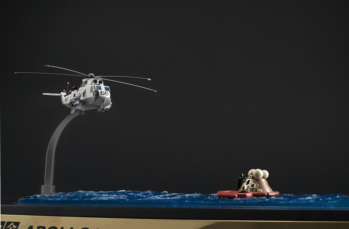Bandai Otona no Chogokin 1/144 Apollo 13 & Saturn V Launch Vehicle set ...